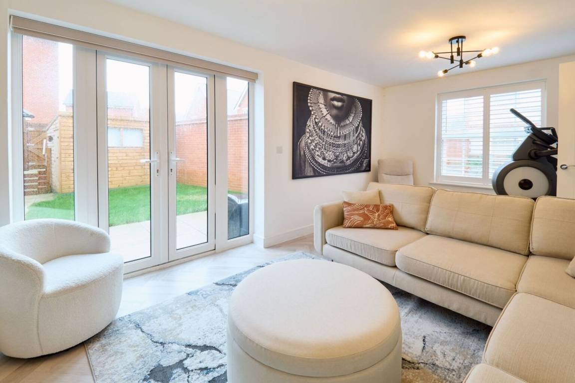 House ∙ 3 Bedrooms ∙ 6 Guests - Howletts Wild Animal Park