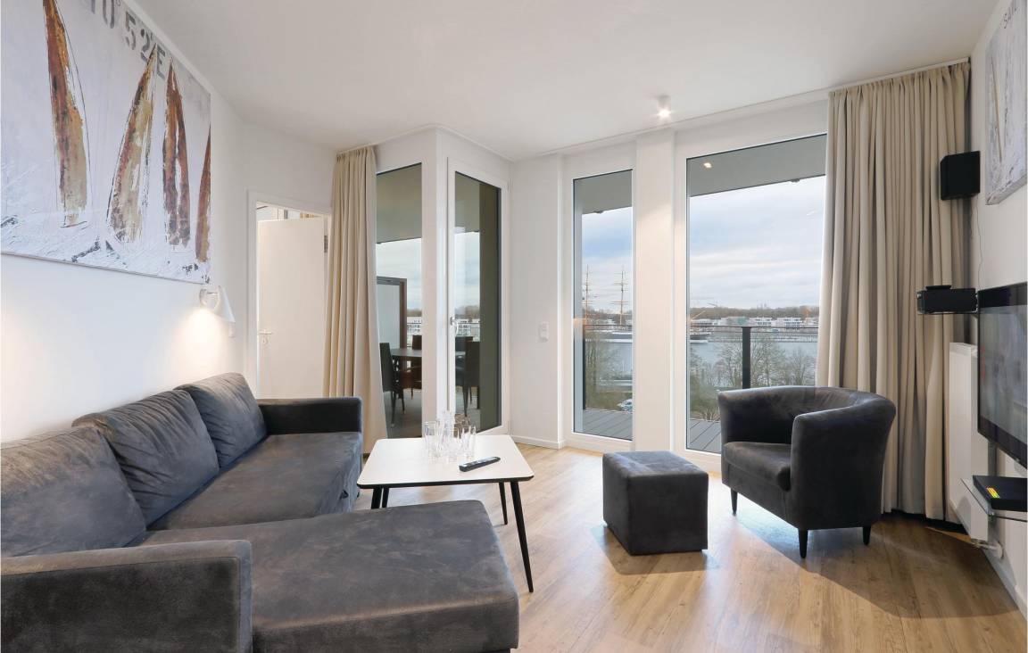 82 M² Apartment ∙ 3 Bedrooms ∙ 6 Guests - Lübeck