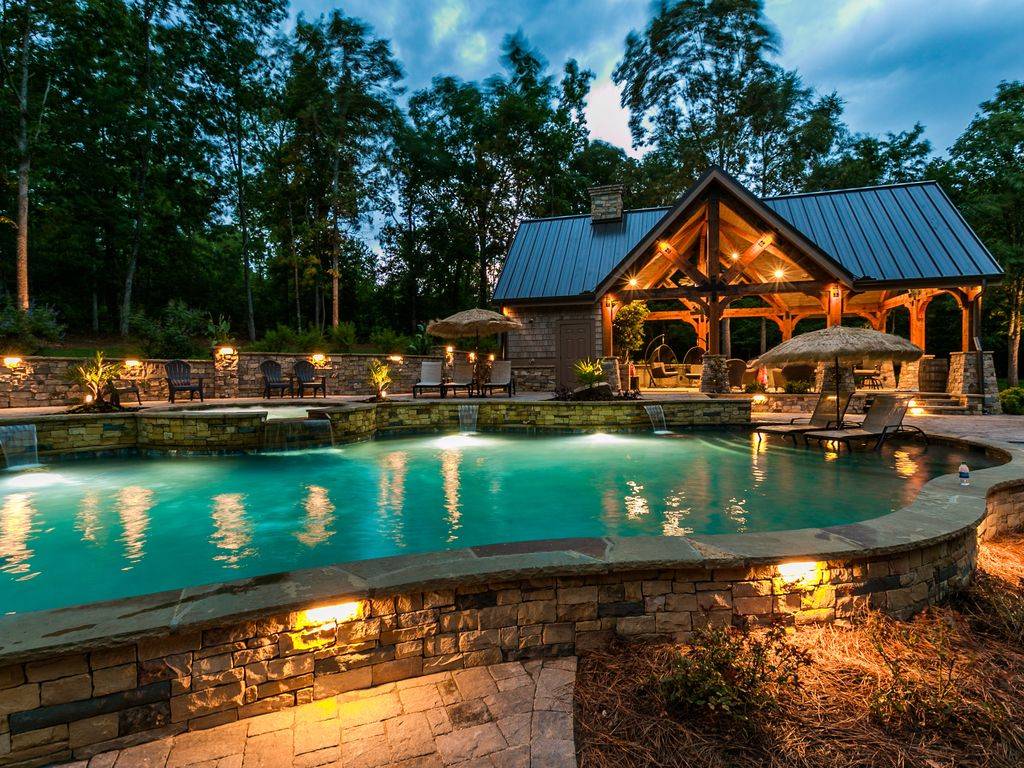 836 M² House ∙ 10 Bedrooms ∙ 25 Guests - Lake Oconee, GA