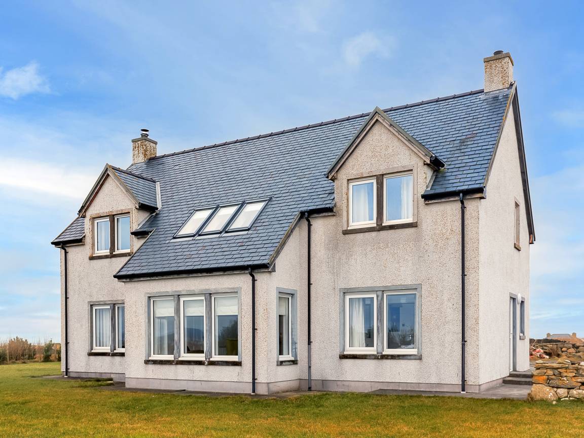 Cottage ∙ 3 Bedrooms ∙ 6 Guests - South Uist