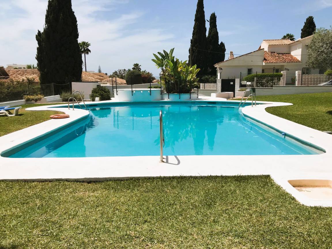 100 M² Apartamento ∙ 2 Habitaciones ∙ 6 Huéspedes - Marbella