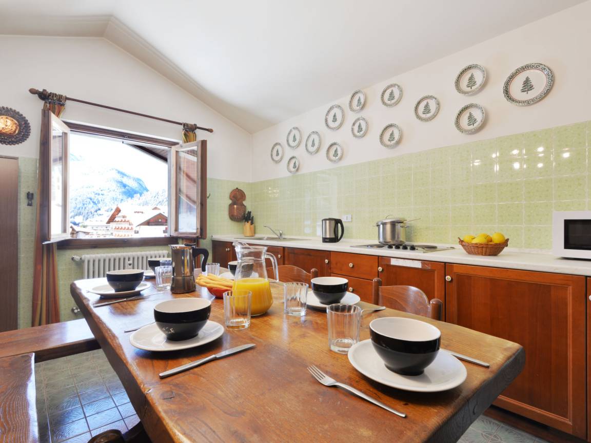 70 M² Appartamento Vacanza ∙ 2 Camere Da Letto ∙ 6 Ospiti - Canazei