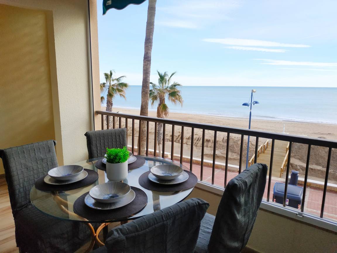 65 M² Apartamento ∙ 2 Habitaciones ∙ 5 Huéspedes - Castillo de Peñíscola