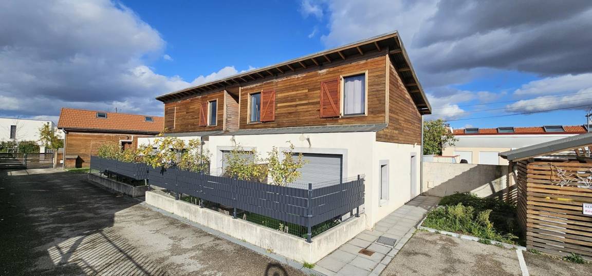 44 M² Apartamento ∙ 1 Habitación ∙ 2 Huéspedes - Chaponnay