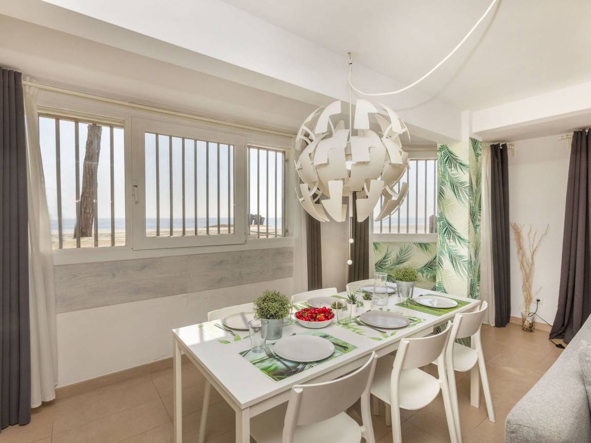 88 M² Huoneisto ∙ 3 Makuuhuonetta ∙ 6 Vierasta - Palamós