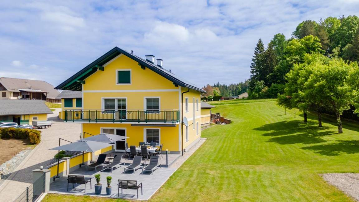 180 M² House ∙ 4 Bedrooms ∙ 8 Guests - Wörthersee