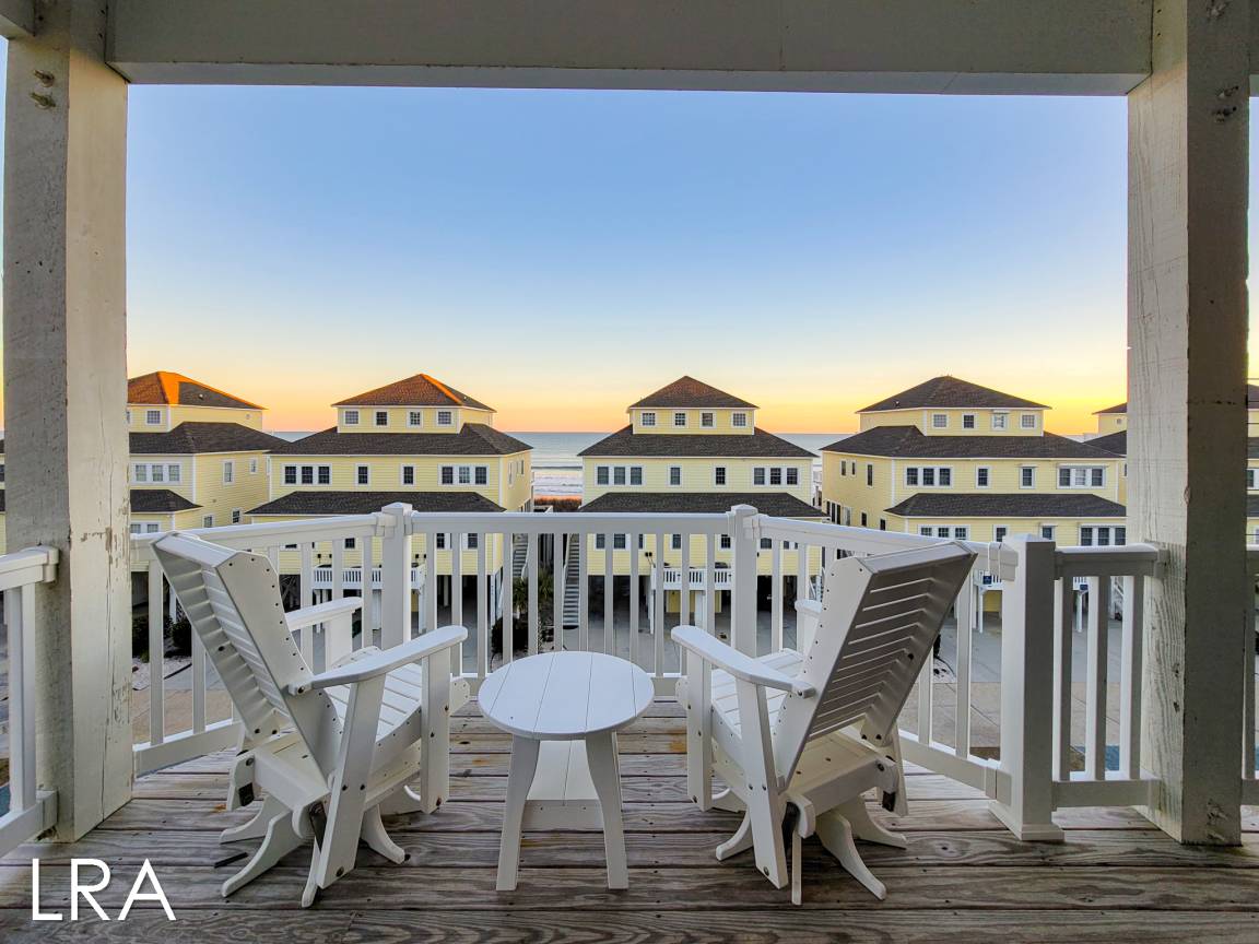251 M² House ∙ 6 Bedrooms ∙ 15 Guests - North Topsail Beach, NC