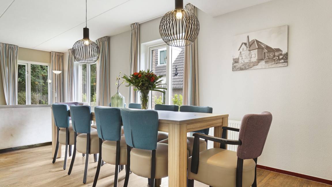 175 M² Bungalow ∙ 5 Habitaciones ∙ 10 Huéspedes - Goirle