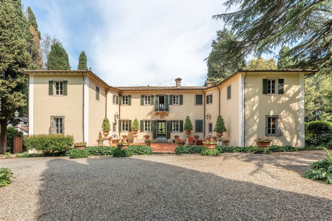 Villa ∙ 5 Schlafzimmer ∙ 10 Gäste - Pisa
