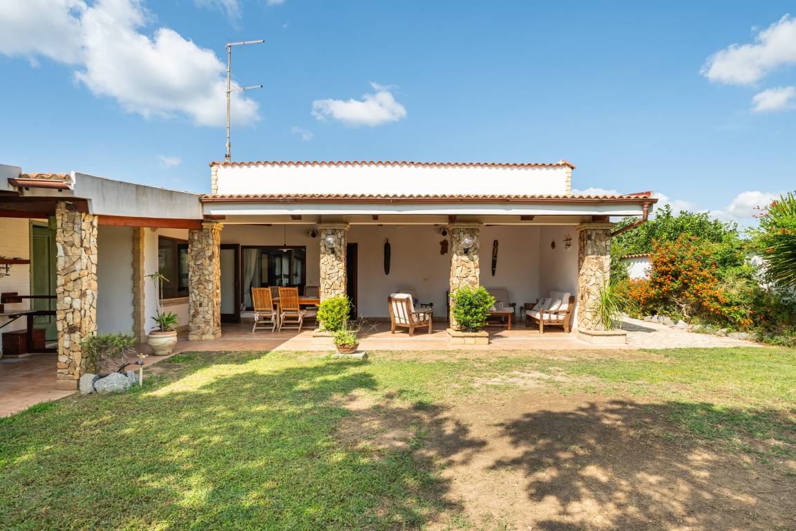 160 M² Villa ∙ 3 Bedrooms ∙ 9 Guests - Cagliari