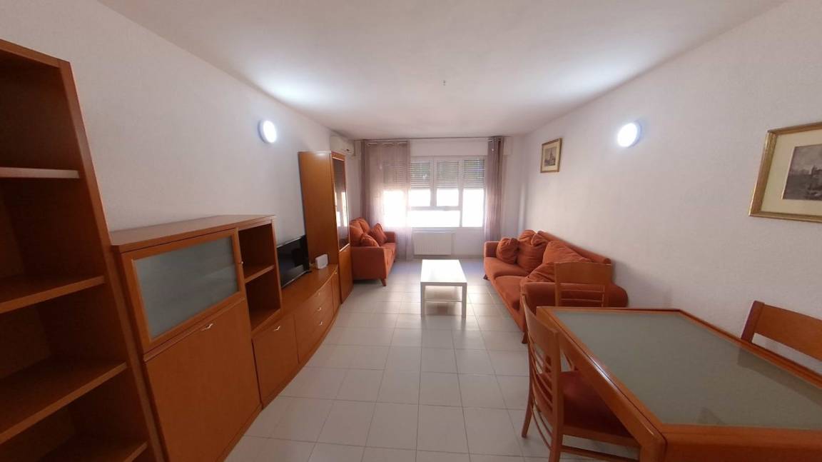 95 M² Apartamento ∙ 3 Habitaciones ∙ 6 Huéspedes - Pozuelo de Alarcón