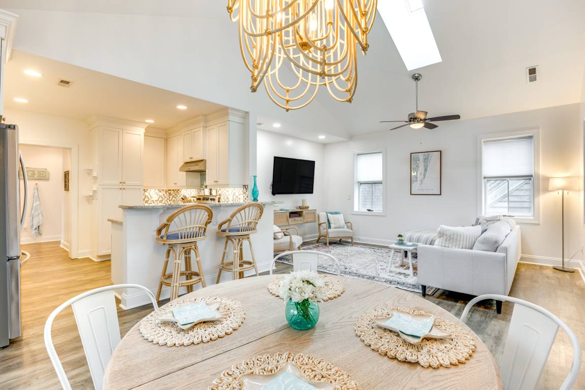 122 M² Cottage ∙ 2 Bedrooms ∙ 6 Guests - Kure Beach, NC