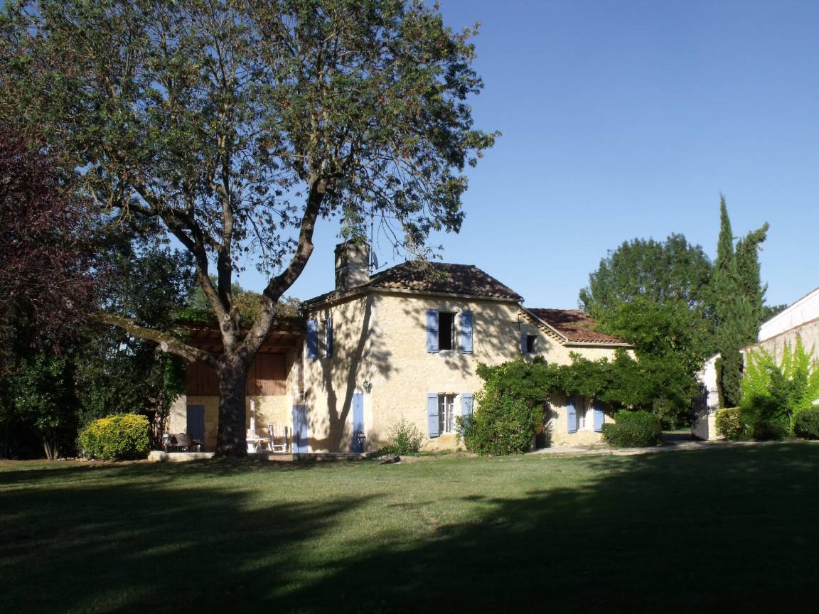 300 M² Villa ∙ 5 Chambres ∙ 8 Personnes - Vic-Fezensac