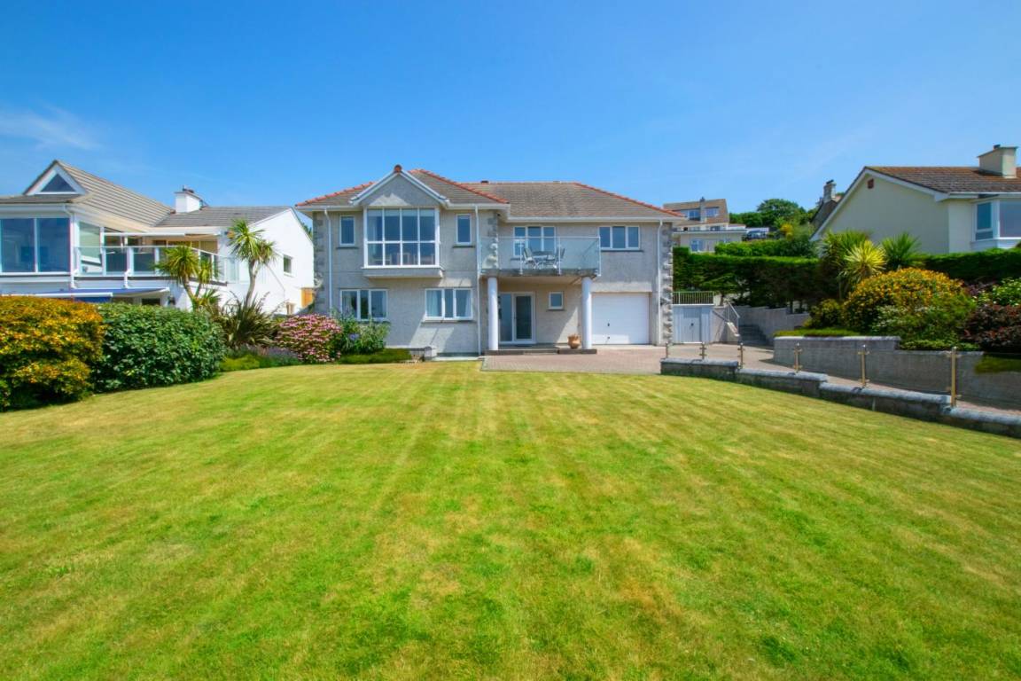 Cottage ∙ 4 Bedrooms ∙ 6 Guests - St Ives
