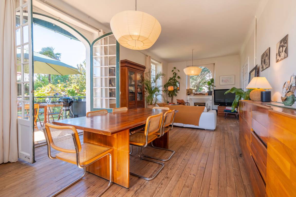 250 M² Huis ∙ 5 Slaapkamers ∙ 10 Gasten - Biarritz