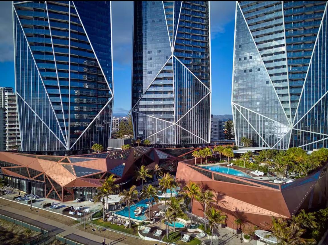 89 M² Apartment ∙ 2 Bedrooms ∙ 4 Guests - Surfers Paradise