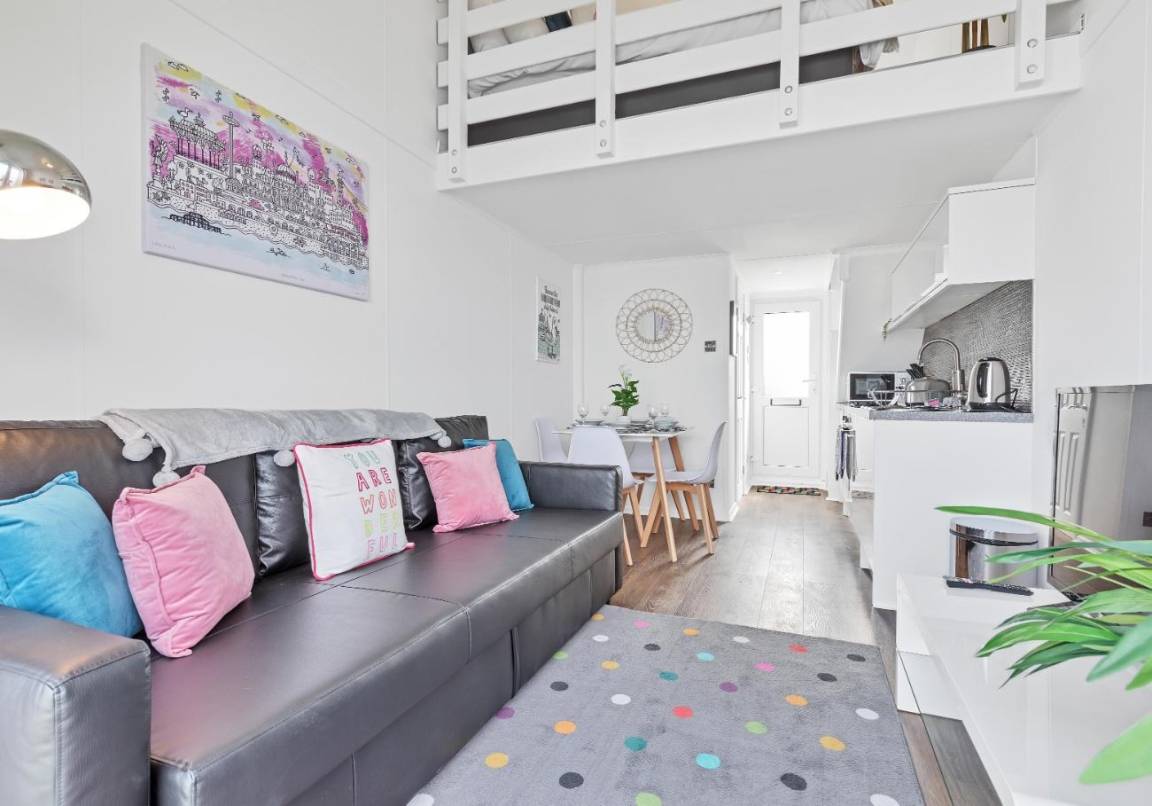 28 M² Apartment ∙ 1 Bedroom ∙ 4 Guests - Brighton and Hove