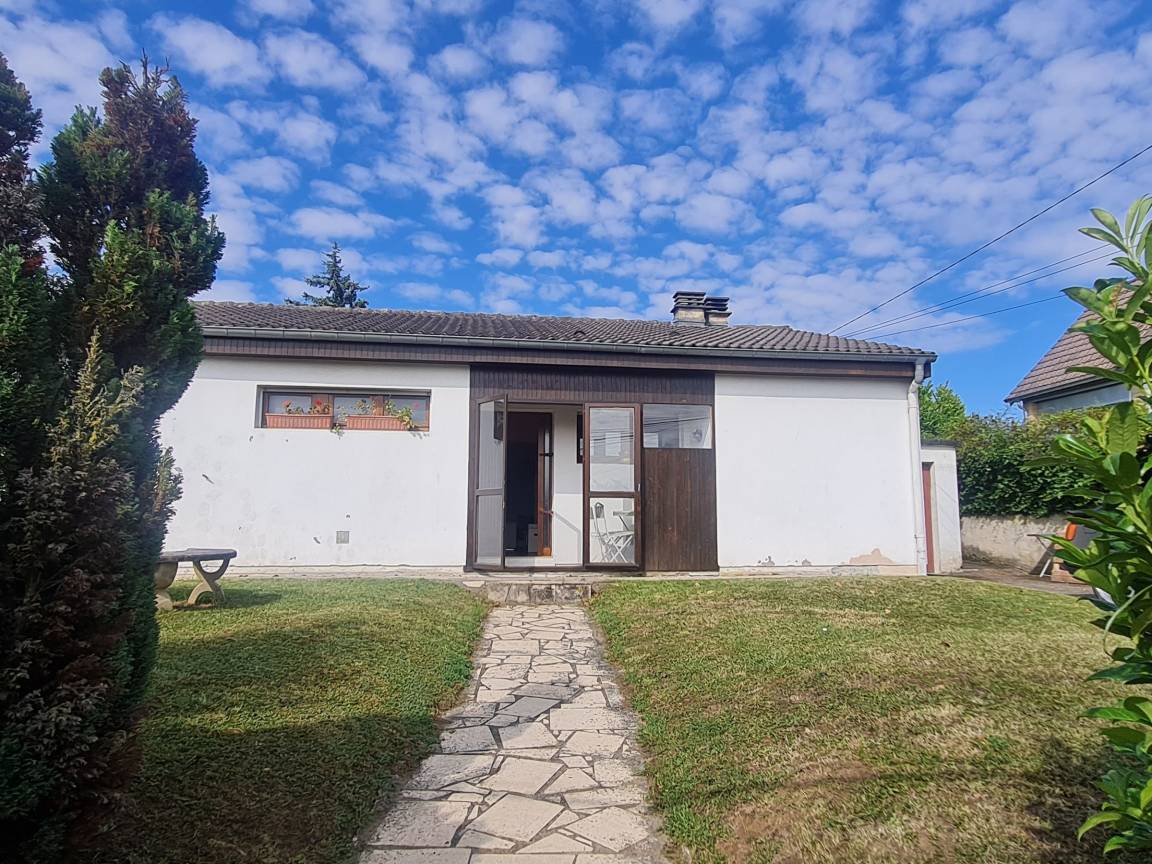 80 M² Cottage ∙ 3 Bedrooms ∙ 5 Guests - Lorraine