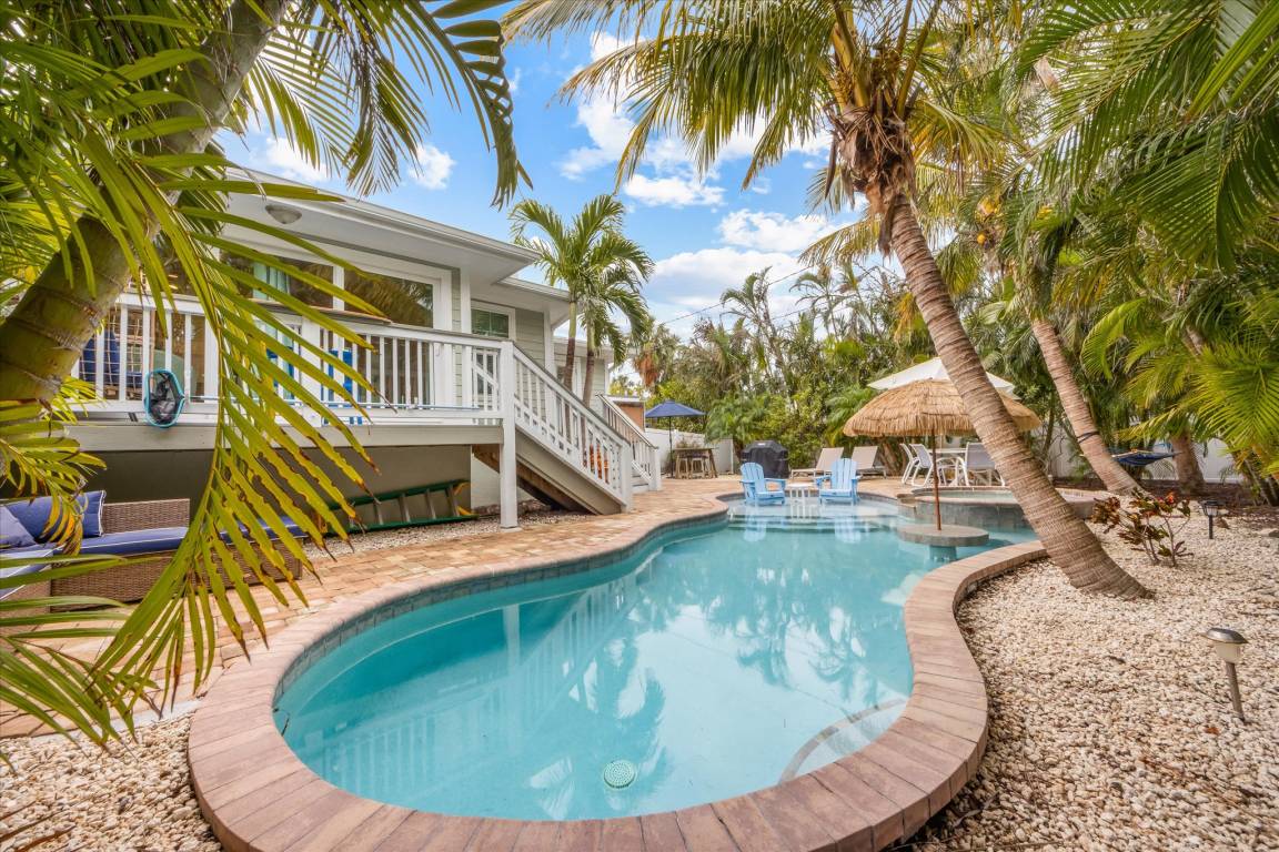 115 M² House ∙ 3 Bedrooms ∙ 6 Guests - Holmes Beach, FL