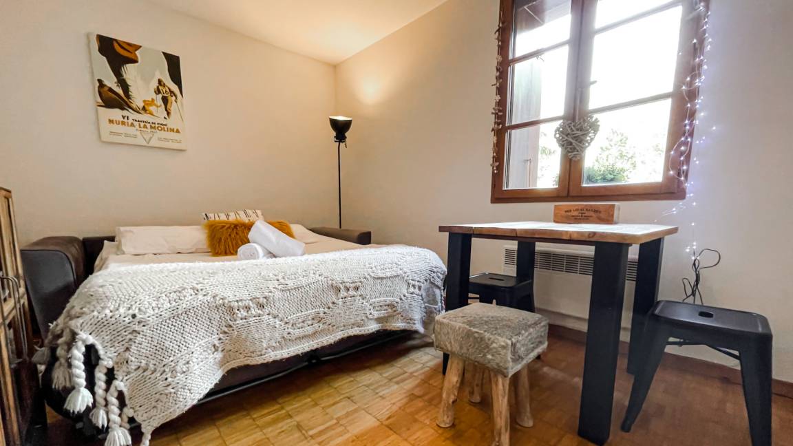 20 M² Appartement ∙ 1 Slaapkamer ∙ 2 Gasten - Bourg-Madame