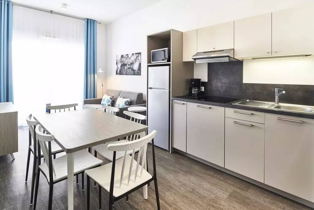 34 M² Appartement ∙ 2 Chambres ∙ 6 Personnes - Jonzac