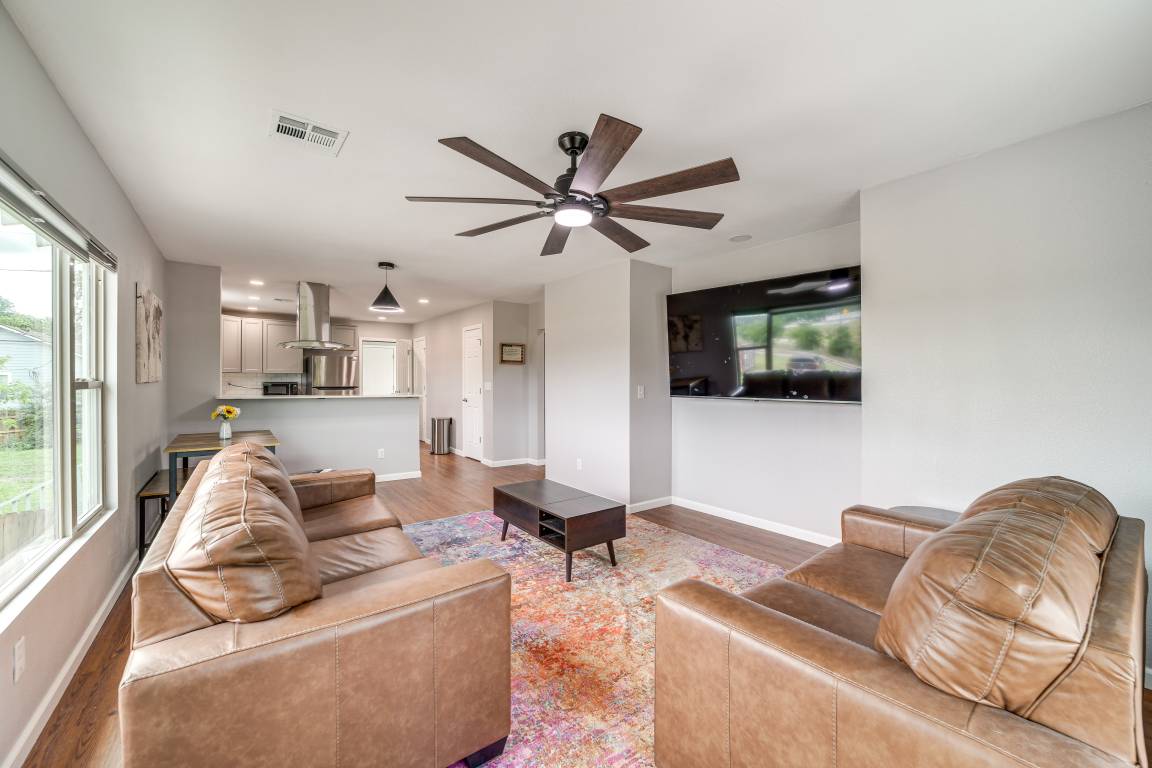91 M² Apartment ∙ 2 Bedrooms ∙ 8 Guests - Tulsa, OK