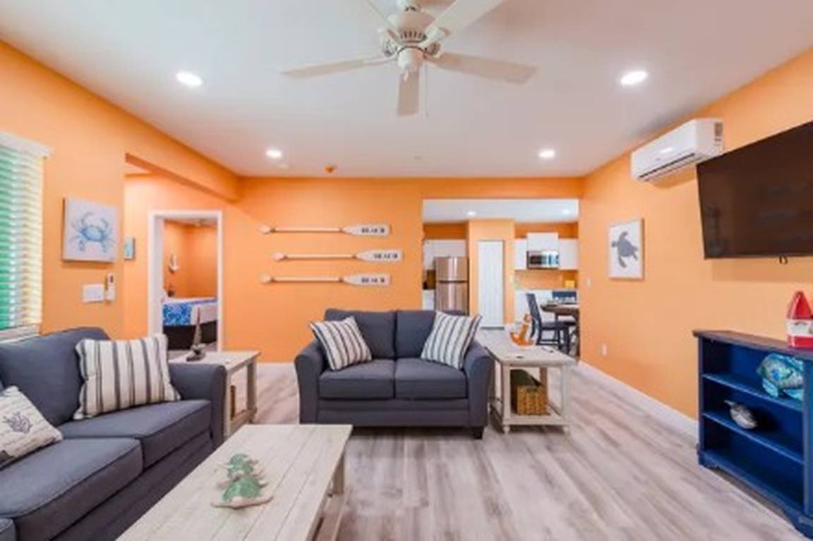 37 M² Condo ∙ 2 Bedrooms ∙ 6 Guests - St. Petersburg, FL