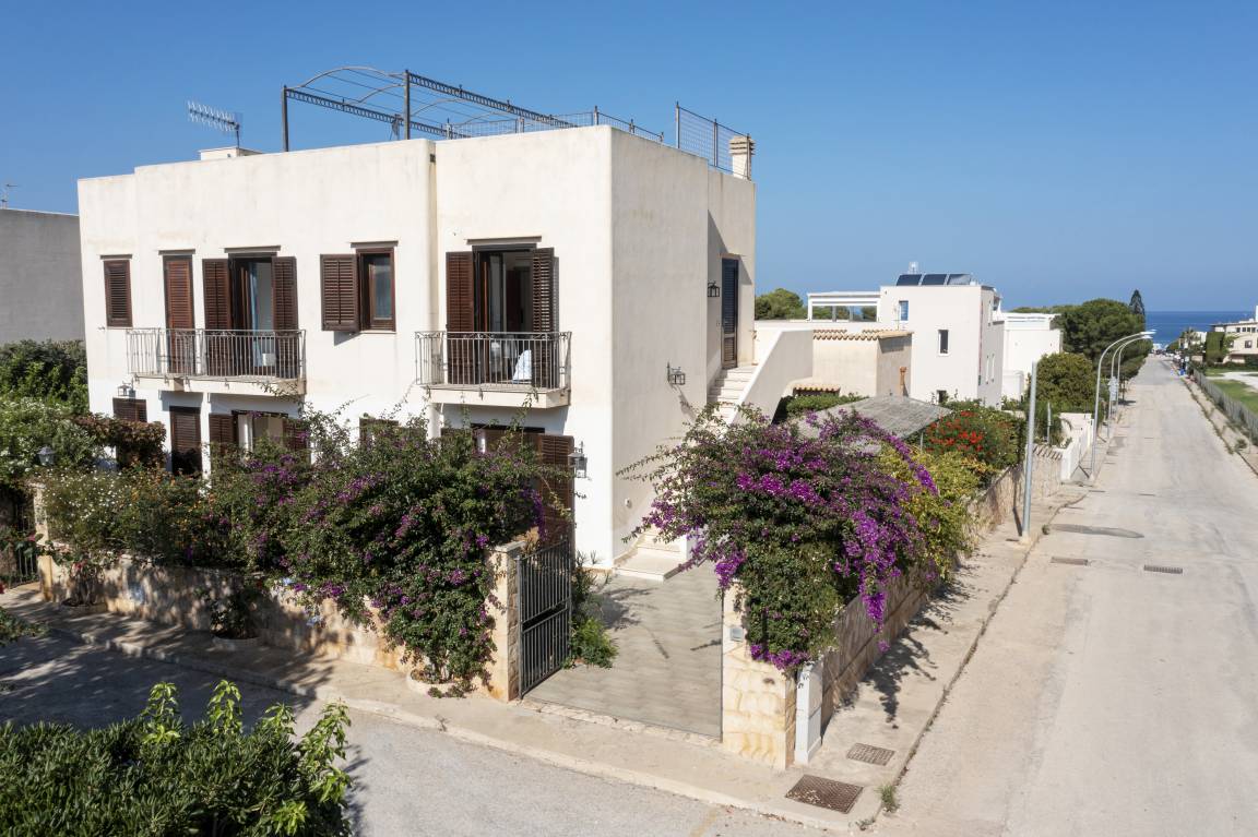 100 M² Villa ∙ 2 Habitaciones ∙ 8 Huéspedes - San Vito Lo Capo