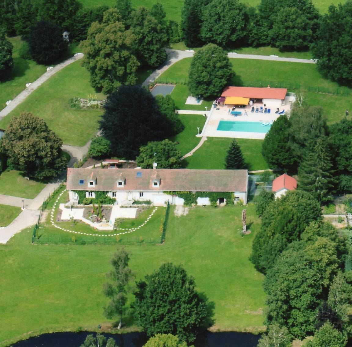 232 M² House ∙ 7 Bedrooms ∙ 20 Guests - Rambervillers