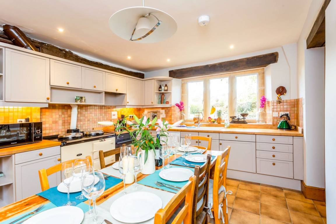 Villa ∙ 4 Habitaciones ∙ 11 Huéspedes - Cotswolds