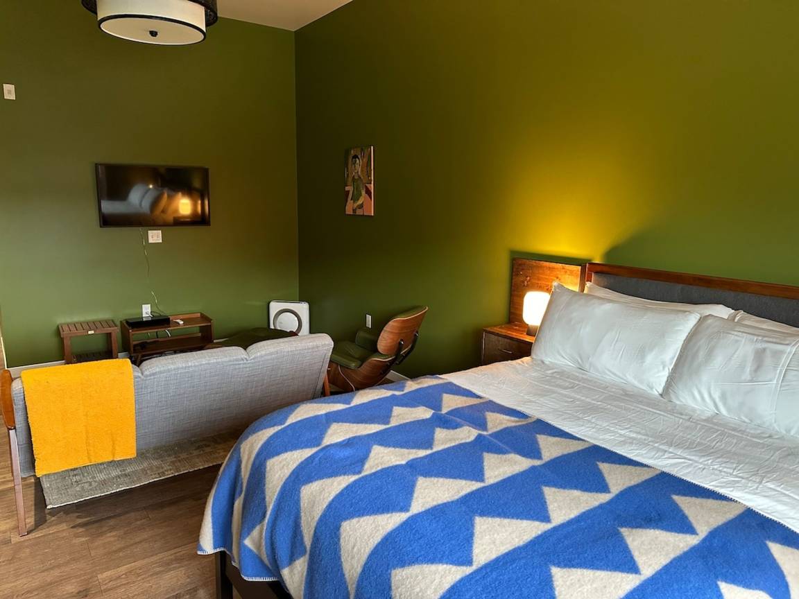 Apartment ∙ 1 Bedroom ∙ 2 Guests - Portland, OR