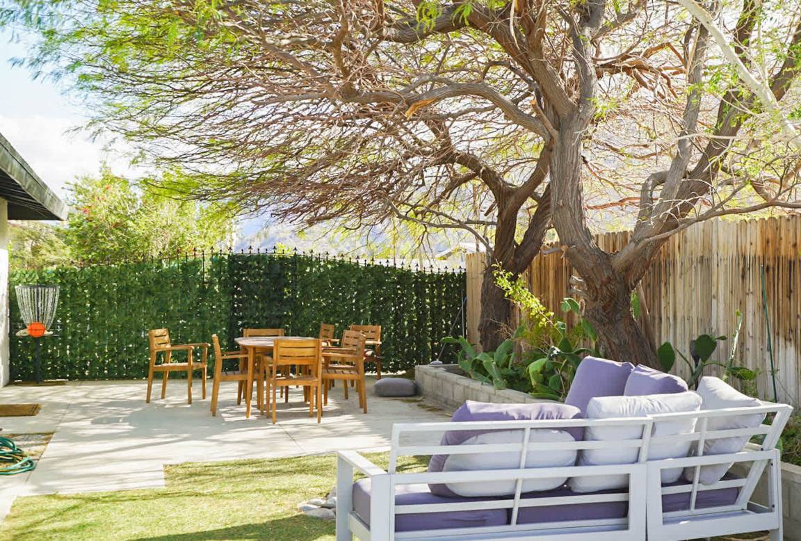 House ∙ 4 Bedrooms ∙ 8 Guests - Palm Springs, CA