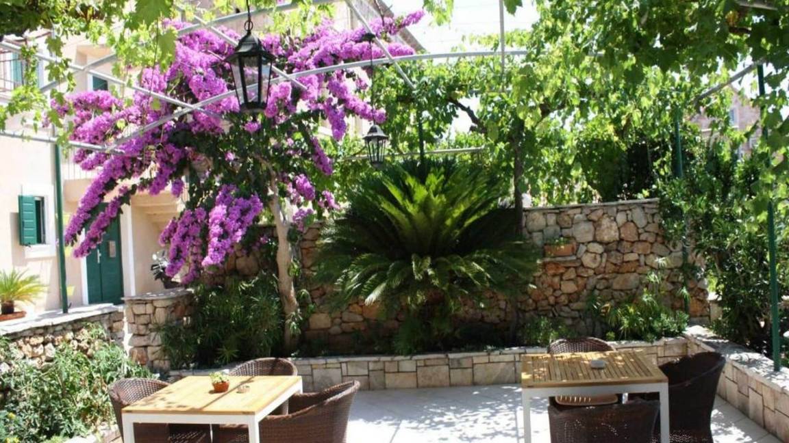 50 M² Appartement ∙ 2 Slaapkamers ∙ 5 Gasten - Hvar