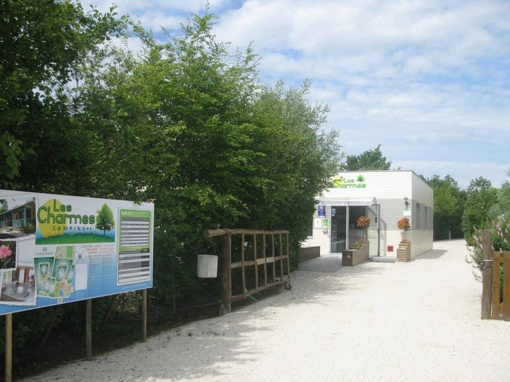 21 M² Tent ∙ 2 Bedrooms ∙ 5 Guests - Apremont