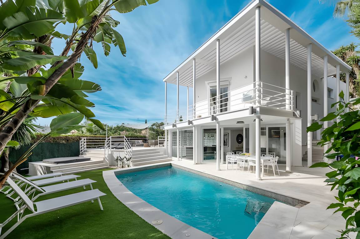 258 M² Villa ∙ 4 Camere Da Letto ∙ 8 Ospiti - Marbella