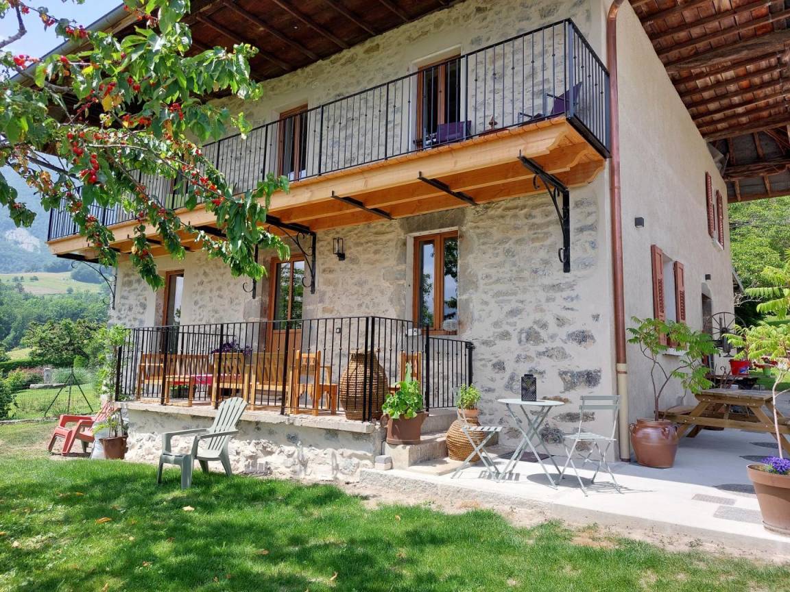 148 M² Mökki ∙ 4 Makuuhuonetta ∙ 8 Vierasta - Albertville