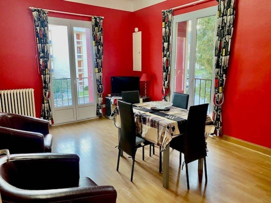 130 M² House ∙ 3 Bedrooms ∙ 6 Guests - Arles