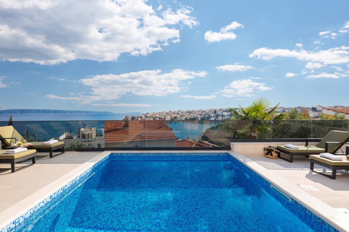 312 M² Villa ∙ 4 Slaapkamers ∙ 8 Gasten - Okrug Gornji