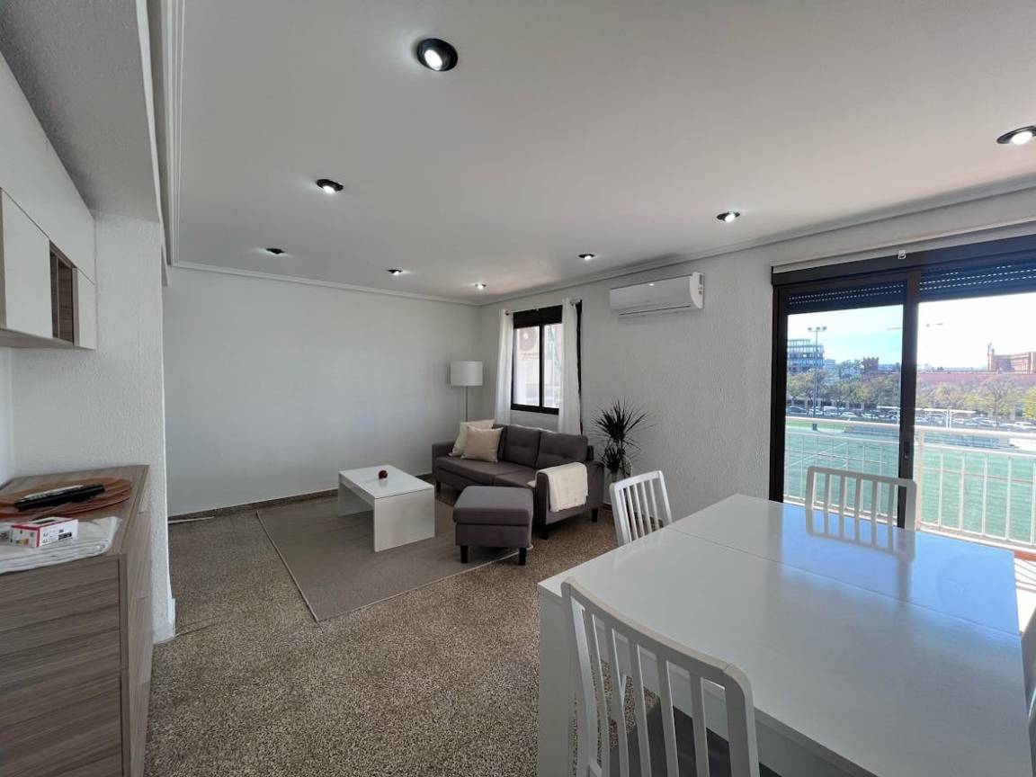 82 M² Apartment ∙ 2 Bedrooms ∙ 3 Guests - Valencia