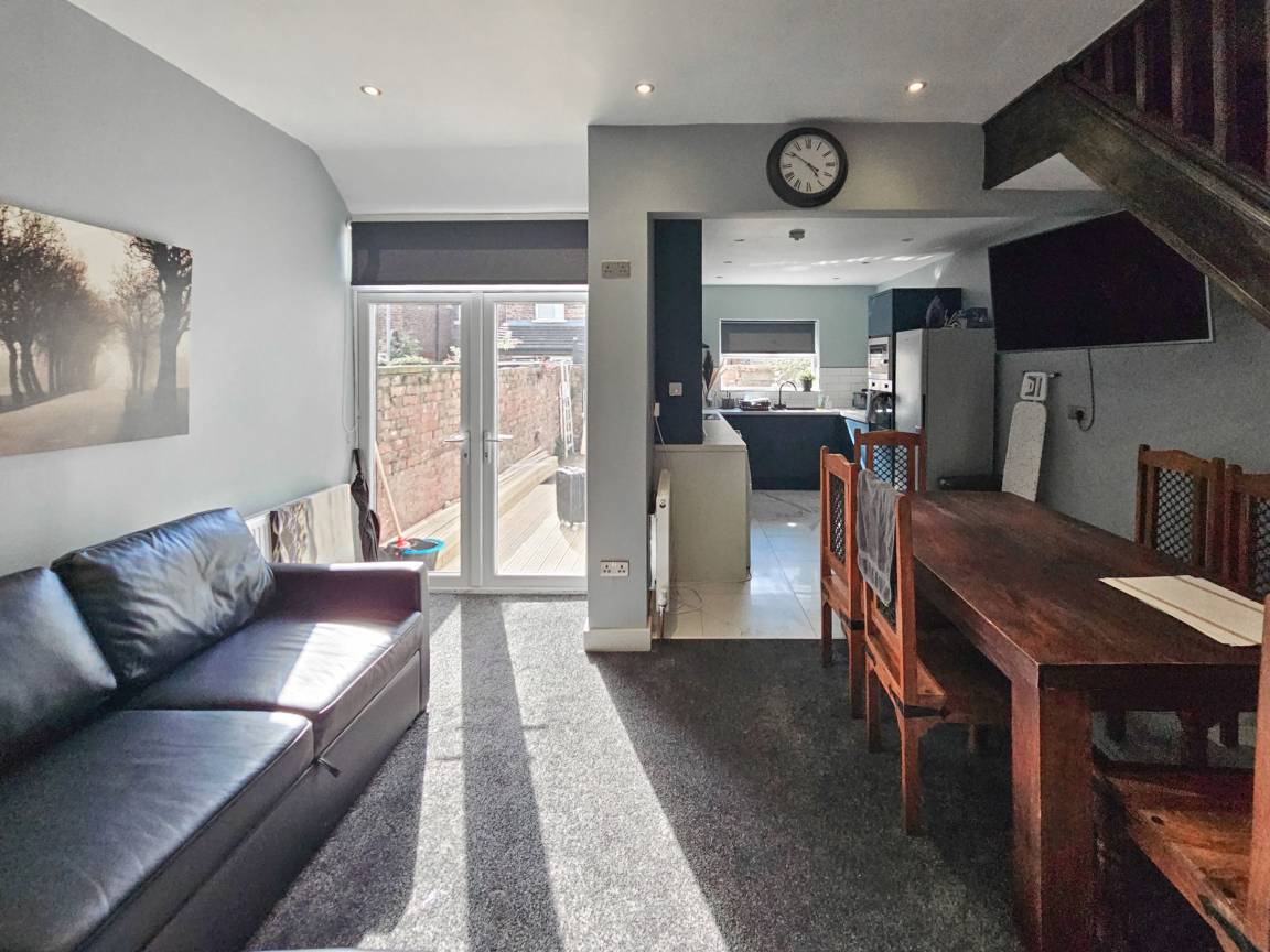 85 M² Ferienhaus ∙ 4 Schlafzimmer ∙ 10 Gäste - Manchester