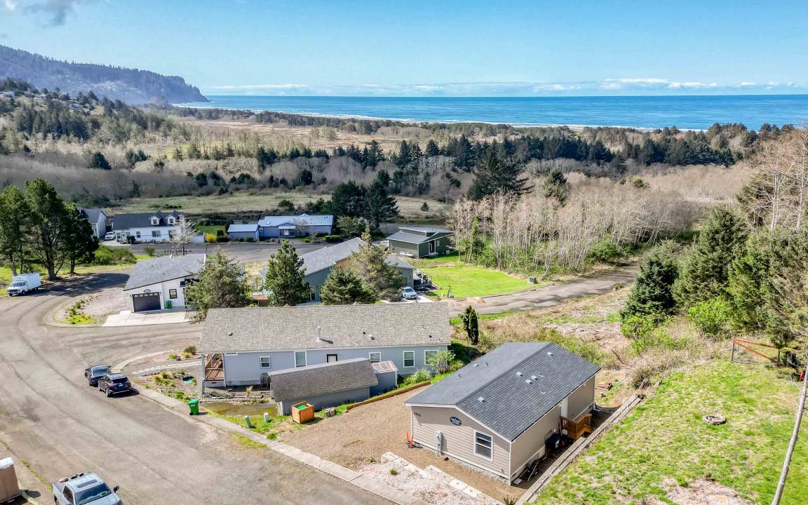 84 M² House ∙ 2 Bedrooms ∙ 4 Guests - Neskowin, OR