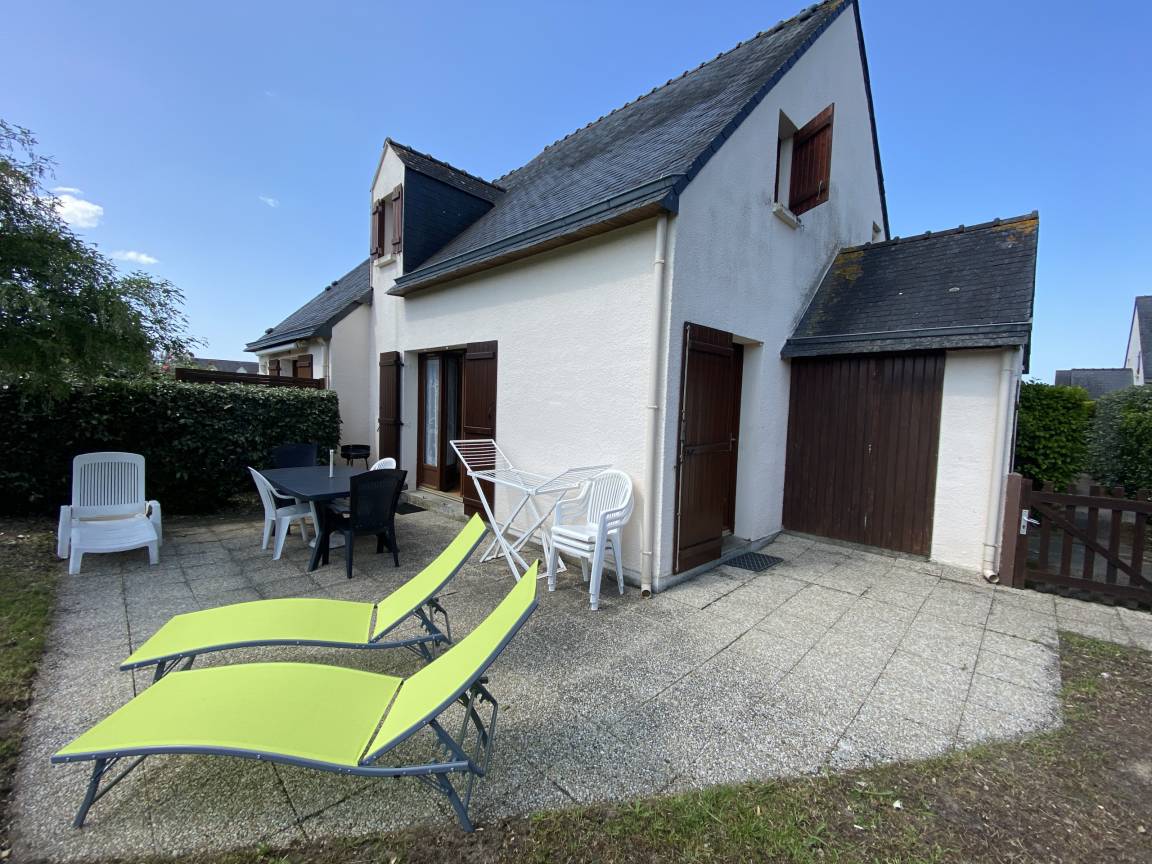 34 M² House ∙ 2 Bedrooms ∙ 4 Guests - Étel