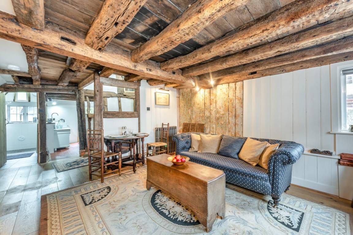 Cottage ∙ 2 Bedrooms ∙ 3 Guests - Battle