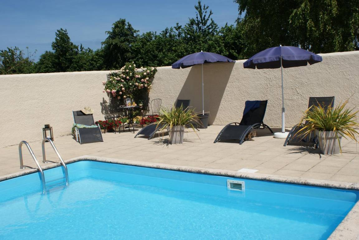 77 M² Gîte ∙ 2 Chambres ∙ 4 Personnes - Dol-de-Bretagne