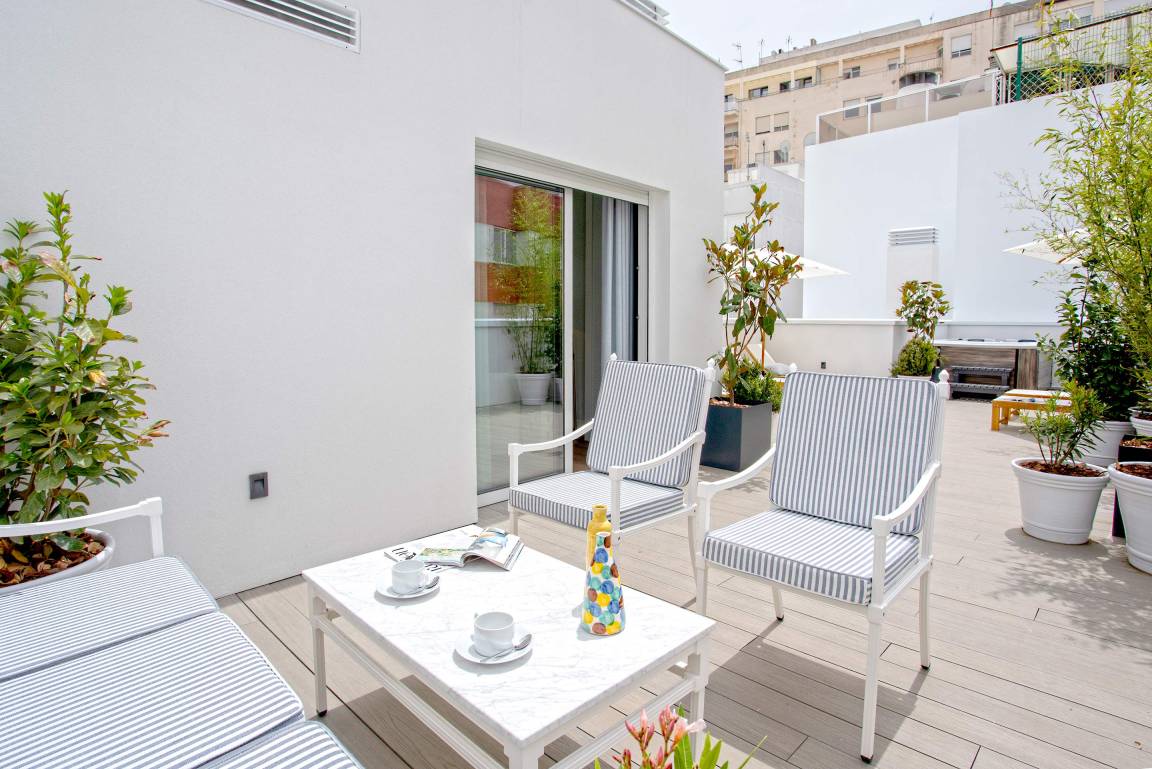 158 M² Apartamento ∙ 3 Habitaciones ∙ 6 Huéspedes - Dos Hermanas