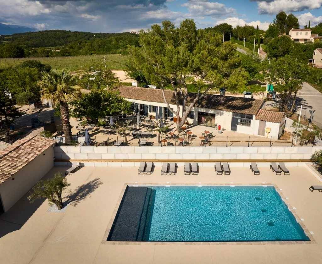 22 M² Camping ∙ 2 Chambres ∙ 4 Personnes - Carpentras