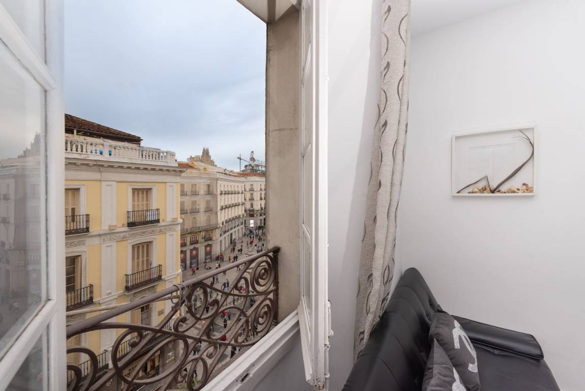 85 M² Apartamento ∙ 2 Habitaciones ∙ 8 Huéspedes - Alcorcón