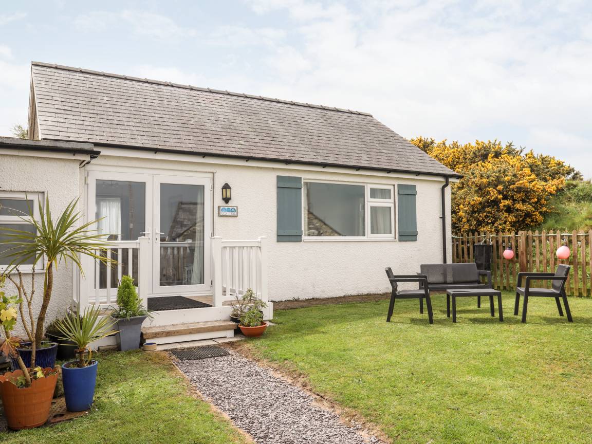 Cottage ∙ 2 Bedrooms ∙ 4 Guests - Abersoch