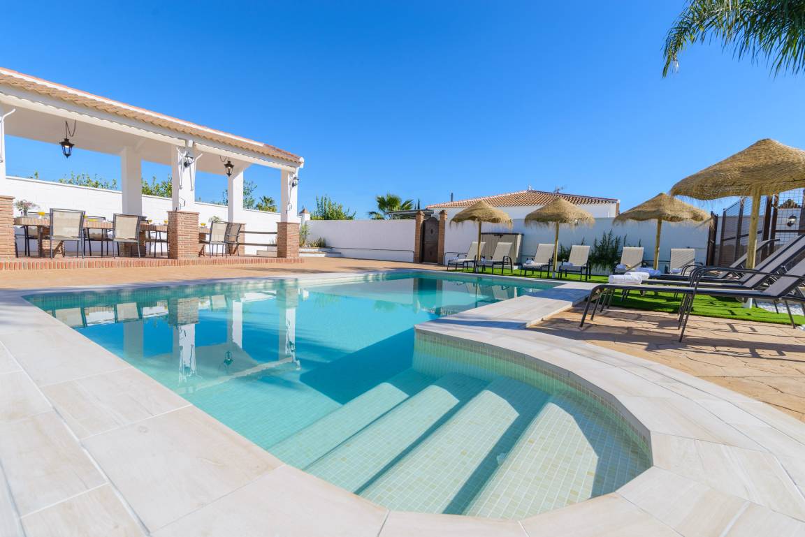 150 M² Casa ∙ 3 Habitaciones ∙ 10 Huéspedes - Cártama