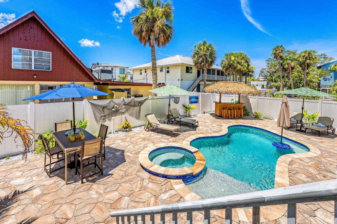 150 M² House ∙ 3 Bedrooms ∙ 6 Guests - Holmes Beach, FL